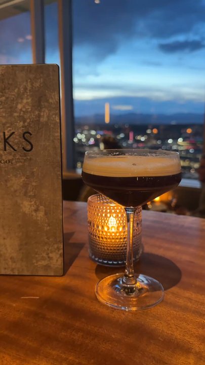 PEAKS LOUNGE - Updated April 2026 - 305 Photos & 279 Reviews - 650 15th ...