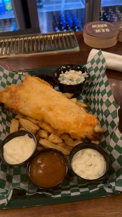 PICCADILLY PUB - Updated June 2026 - 29 Photos & 15 Reviews - 4749 N ...