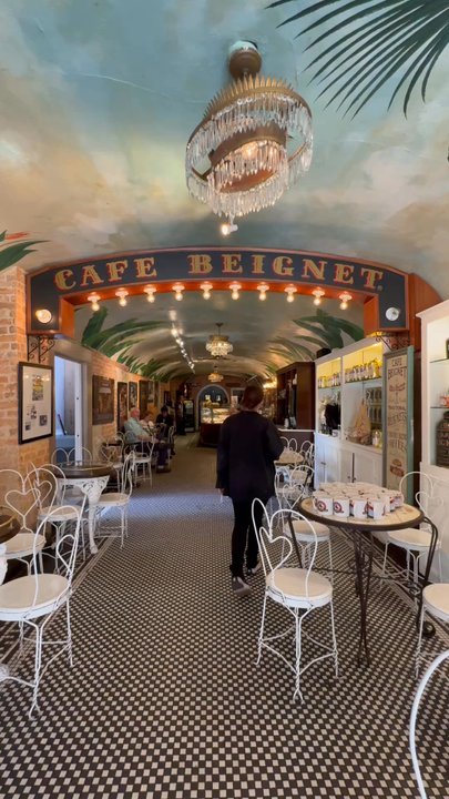 CAFE BEIGNET, ROYAL STREET - Updated March 2025 - 4026 Photos & 3355 ...