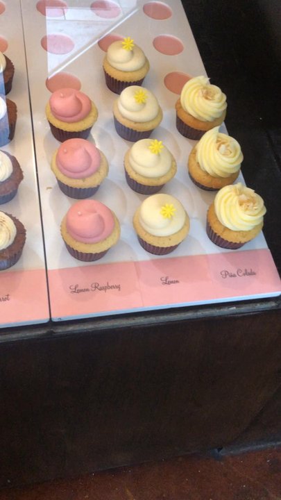 CELEBRITY CUPCAKES - Updated December 2025 - 207 Photos & 300 Reviews ...