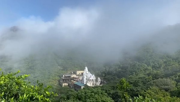 Shikharji: The Sacred Peak of Jainism and a Nature Lover’s Paradise