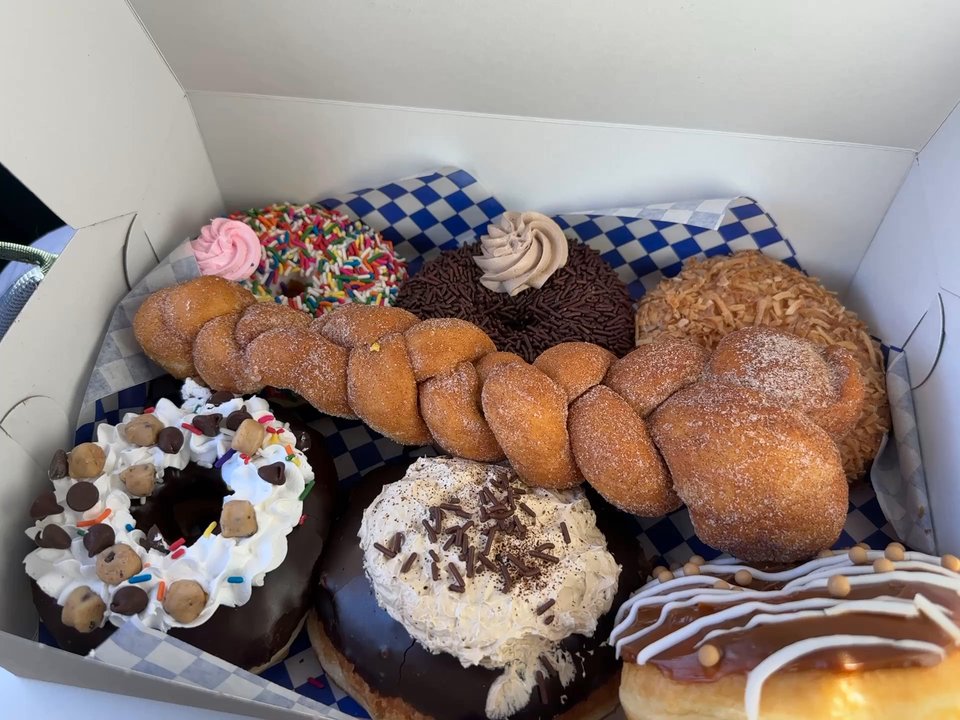 DG DOUGHNUTS - Updated July 2025 - 1436 Photos & 484 Reviews - 29 W ...
