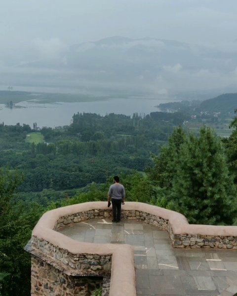 Pari Mahal: The Palace of Fairies in Srinagar That You Can’t Miss