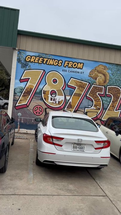 HEARTENING - Updated January 2026 - 33 Photos - 650 Canion St, Austin ...