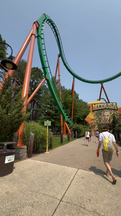 SIX FLAGS GREAT ADVENTURE - Updated July 2025 - 2359 Photos & 1535 ...
