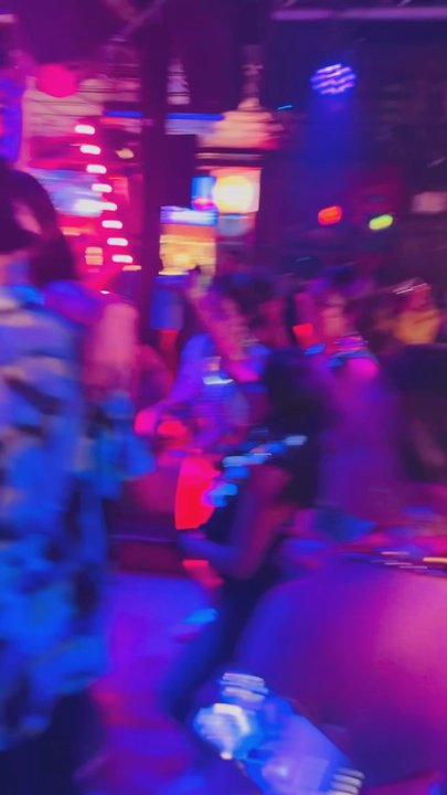 RAZZOO BAR & PATIO - Updated December 2025 - 219 Photos & 277 Reviews ...