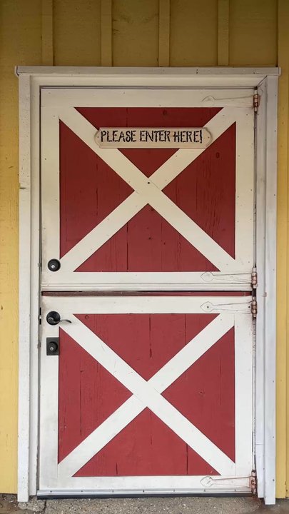 THE SMILEY BARN - Updated April 2026 - 69 Photos & 16 Reviews - 2420 ...