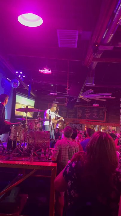 THE DUCE - Updated October 2025 - 1228 Photos & 1001 Reviews - 525 S ...