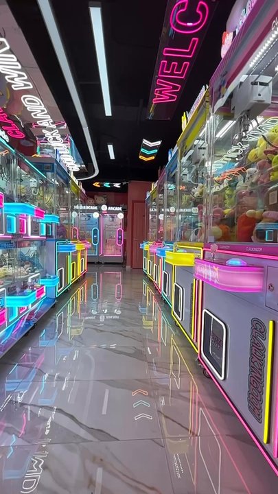 CLAW KINGDOM - Updated November 2025 - 85 Photos & 36 Reviews - 1960 ...