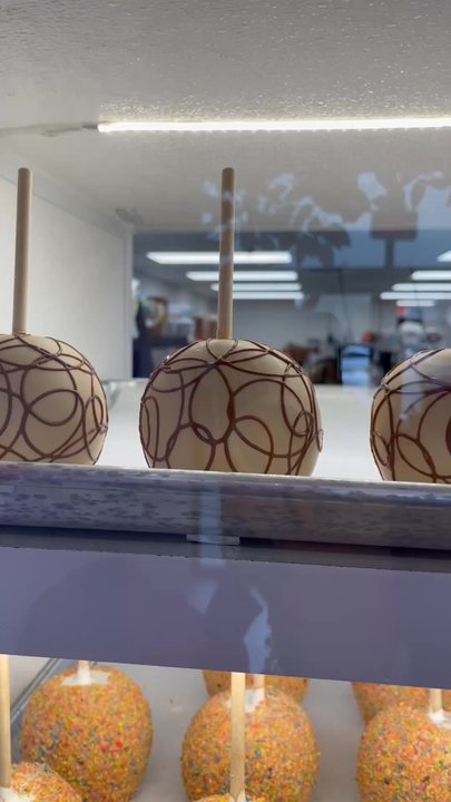 DIPPED BY DEE - Updated February 2025 - 151 Photos & 51 Reviews - 7208 ...