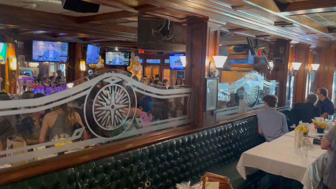 B.K. SWEENY’S PARKSIDE TAVERN - Updated January 2026 - 110 Photos & 131 ...