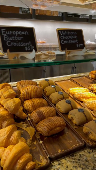 HALEKULANI BAKERY - Updated April 2025 - 1237 Photos & 223 Reviews ...