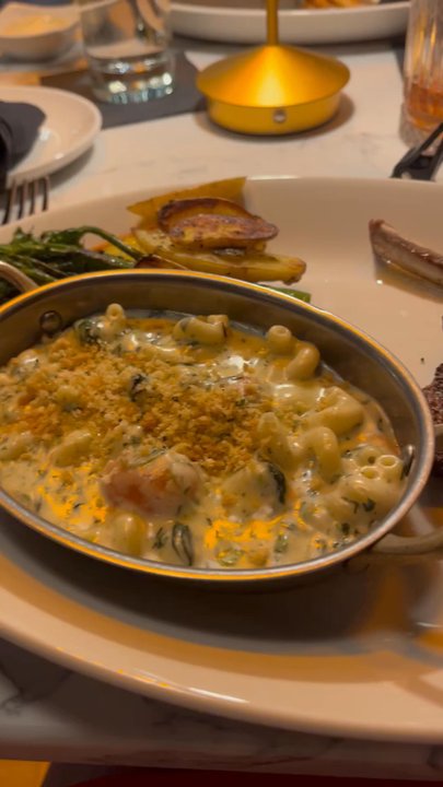 CAPS SUPPER CLUB & BAR - Updated October 2025 - 166 Photos & 124 ...