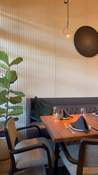 SERAY - Updated January 2026 - 206 Photos & 86 Reviews - 160 Maple Ave ...