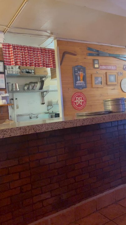 LEON GESSI NEW YORK PIZZA - Updated January 2025 - 123 Photos & 278 ...