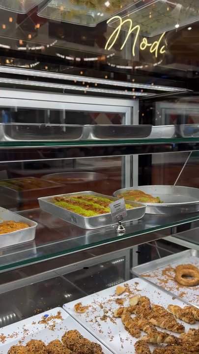 MODA CAFE AND RESTAURANT - Updated January 2026 - 392 Photos & 118 ...