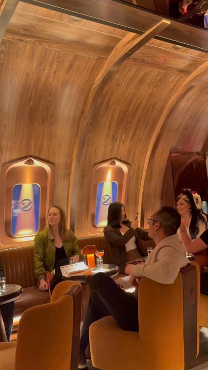 CARRY ON - Updated November 2025 - 419 Photos & 103 Reviews - 2 N ...