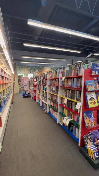 VROMAN’S BOOKSTORE - Updated September 2025 - 1428 Photos & 935 Reviews ...