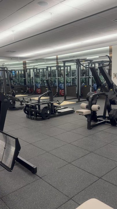 CLUB STUDIO - Updated May 2026 - 32 Photos - 755 Brookhaven Ave ...