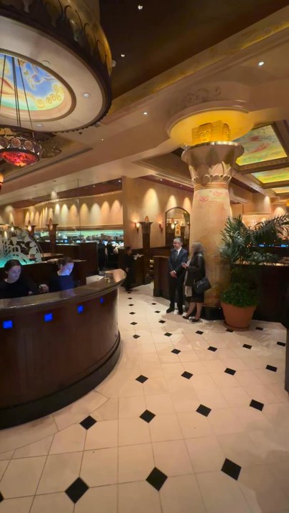 THE CHEESECAKE FACTORY - Updated January 2025 - 660 Photos & 672 ...