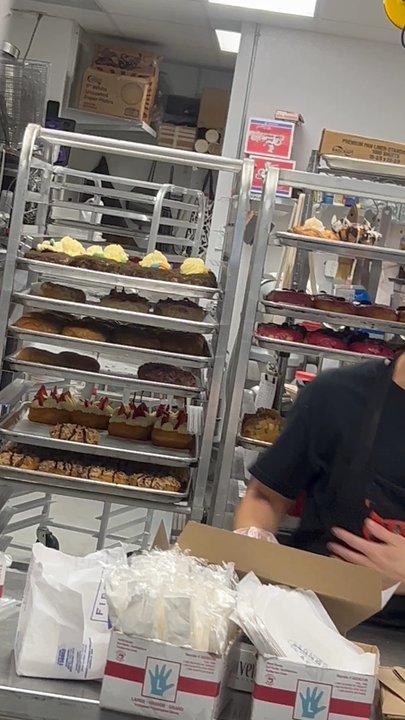 DIABLO DOUGHNUTS - Updated June 2025 - 726 Photos & 393 Reviews - 7698 ...