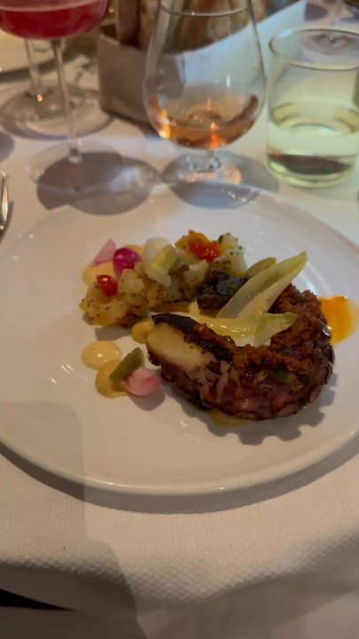 LE PAVILLON - Updated July 2025 - 1396 Photos & 253 Reviews - One ...