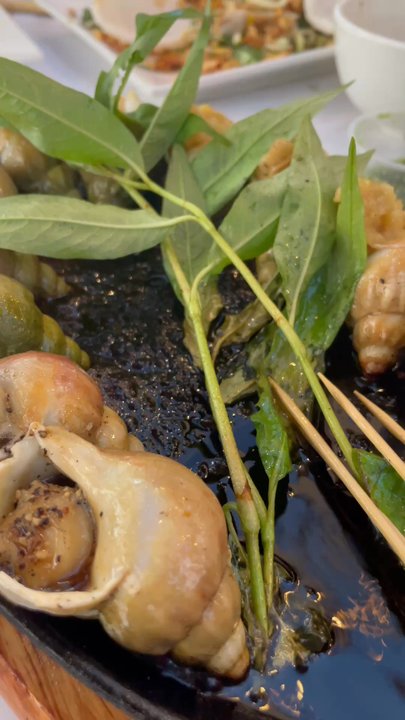 BIEN HEN RESTAURANT - Updated October 2025 - 2779 Photos & 1012 Reviews ...