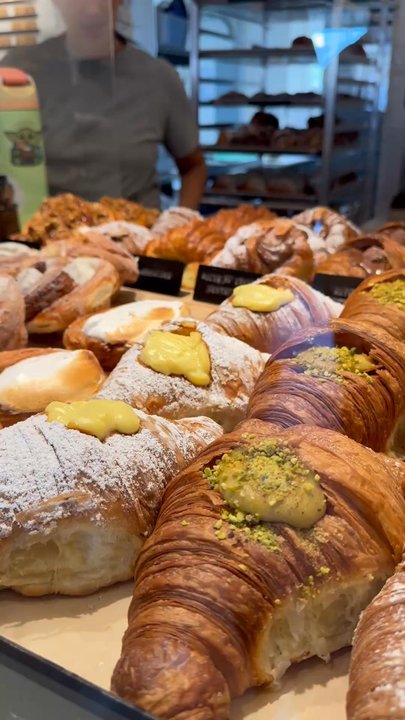 MOMONA BAKERY AND COFFEE SHOP - Updated May 2025 - 687 Photos & 283 ...