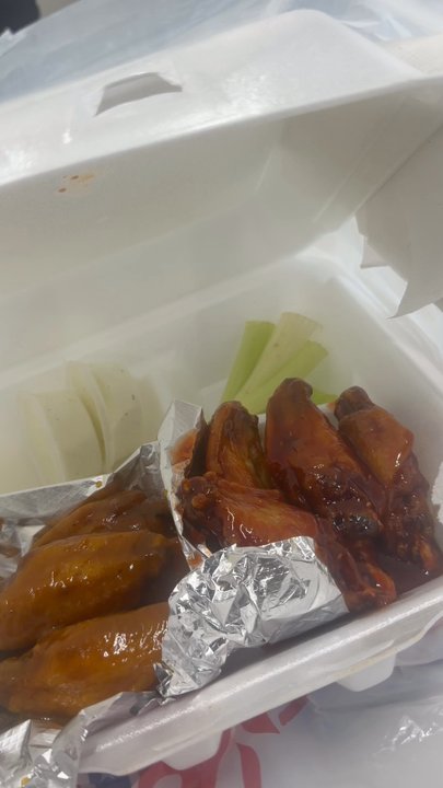 CHEX GRILL & WINGS - Updated March 2026 - 25 Photos & 47 Reviews - 5101 ...