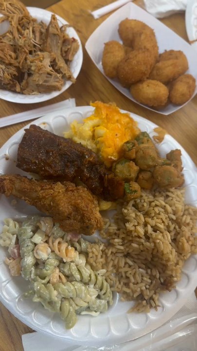 LITTLE PIGS BBQ - Updated June 2026 - 196 Photos & 390 Reviews - 4927 ...