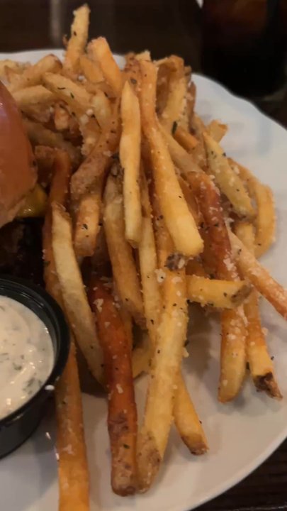 THE GOLDEN HOOSIER - Updated July 2025 - 734 Photos & 383 Reviews ...