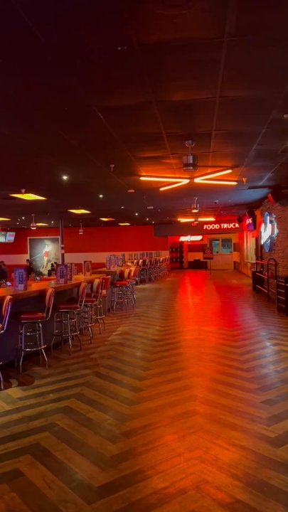 BOWLERO CHRISTOWN - Updated December 2025 - 131 Photos & 146 Reviews ...