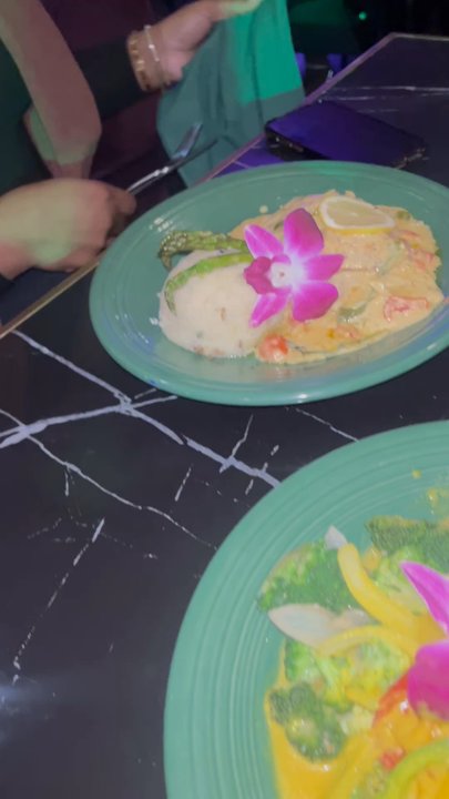 PLUM RESTAURANT AND LOUNGE - Updated December 2025 - 111 Photos & 67 ...