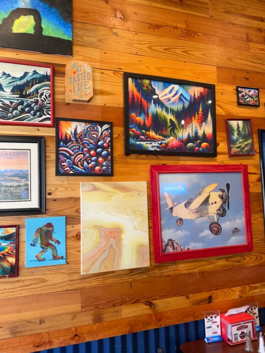 HUCKLEBERRY GRILL - Updated December 2025 - 124 Photos & 119 Reviews ...