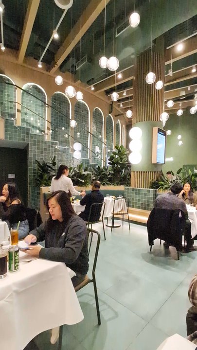 SHAKE SHACK - Updated January 2026 - 207 Photos & 70 Reviews - 10 ...