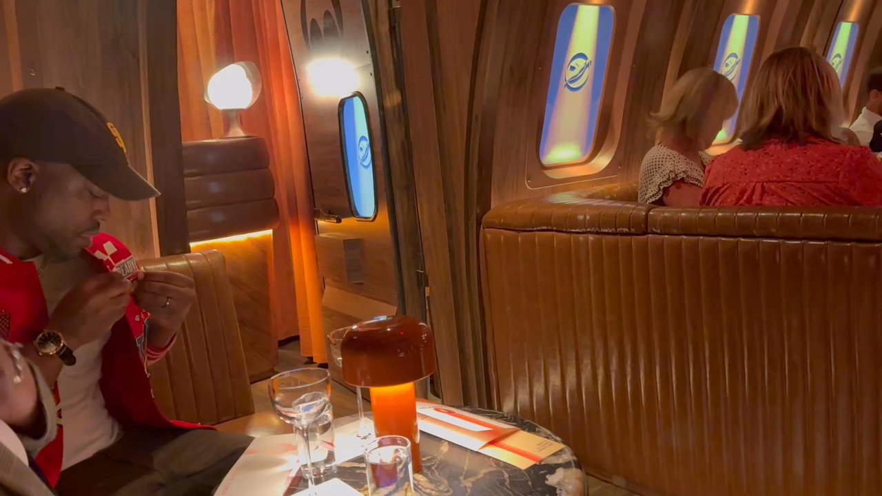 CARRY ON - Updated July 2025 - 237 Photos & 67 Reviews - 2 N Central ...