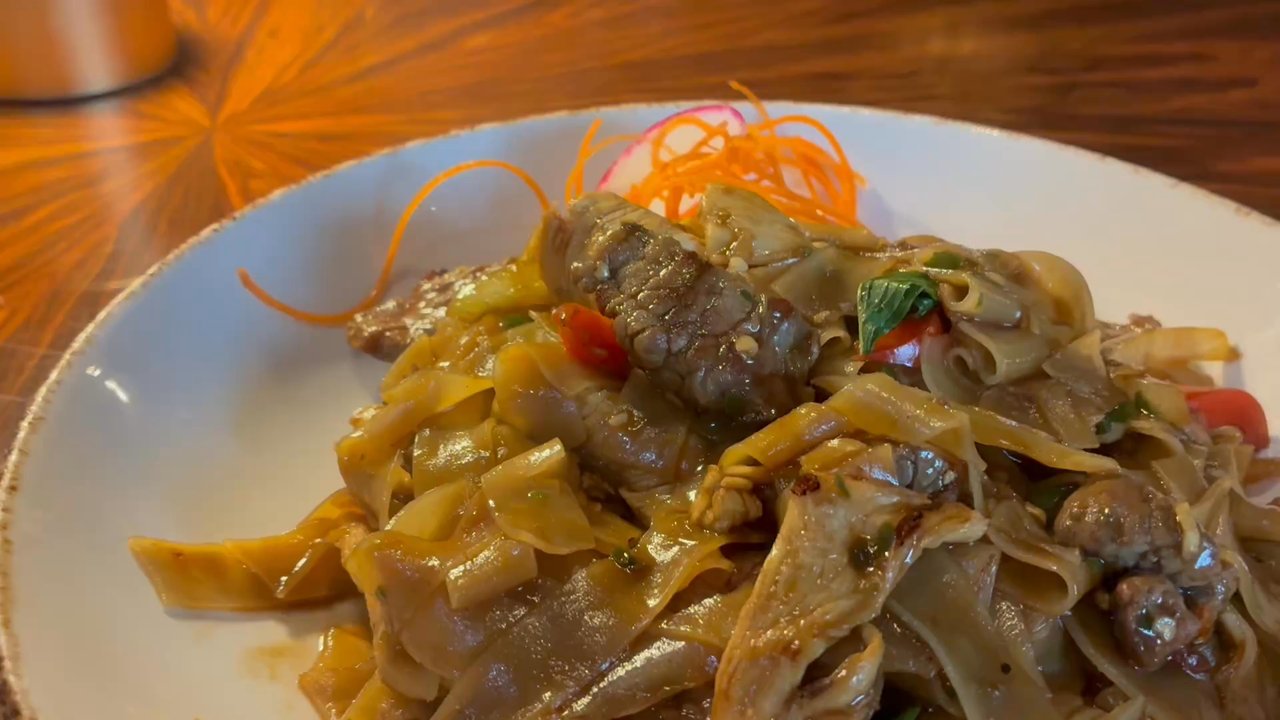 26 THAI KITCHEN & BAR - PERIMETER - Updated May 2026 - 491 Photos & 160 ...