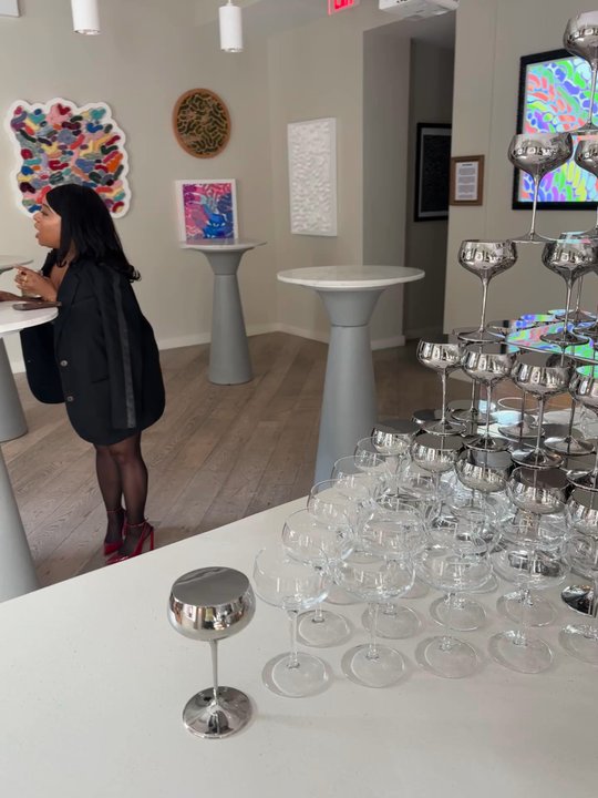 ESME - Updated December 2025 - 806 Photos & 139 Reviews - 2200 N Clark ...