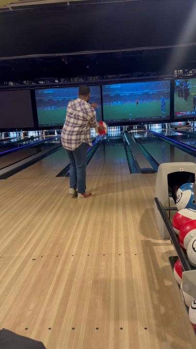 10PIN BOWLING LOUNGE - Updated December 2025 - 195 Photos & 390 Reviews ...