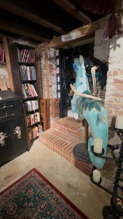 OLD FOX BOOKS - Updated April 2026 - 202 Photos & 97 Reviews - 35 ...