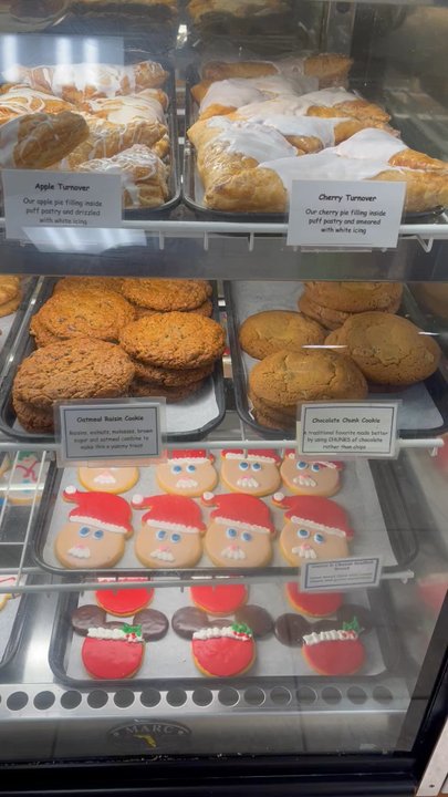 MORENO BAKERY - Updated December 2025 - 919 Photos & 821 Reviews - 737 ...