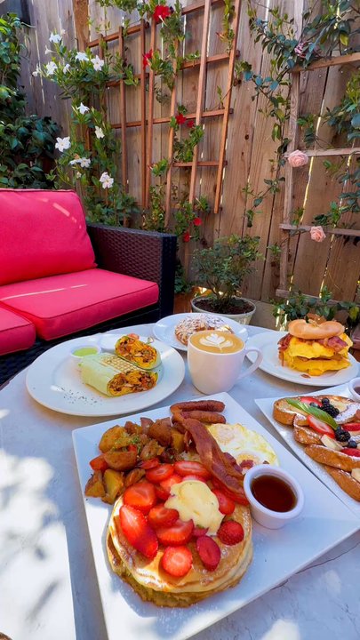 VEES CAFE - Updated December 2025 - 936 Photos & 992 Reviews - 5418 W ...