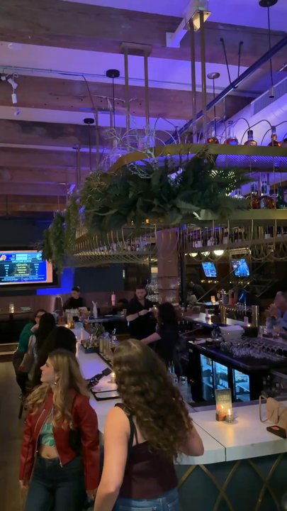 HUBBARD INN - Updated December 2025 - 578 Photos & 301 Reviews - 110 W ...