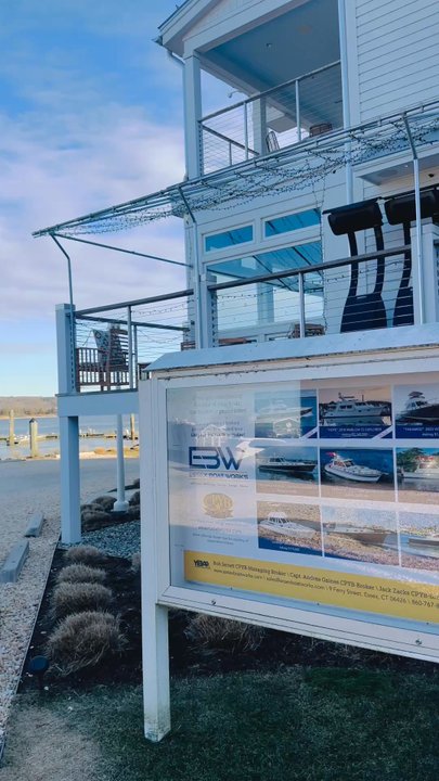 NOAH’S 63 MAIN - Updated August 2025 - 50 Photos & 56 Reviews - 63 Main ...